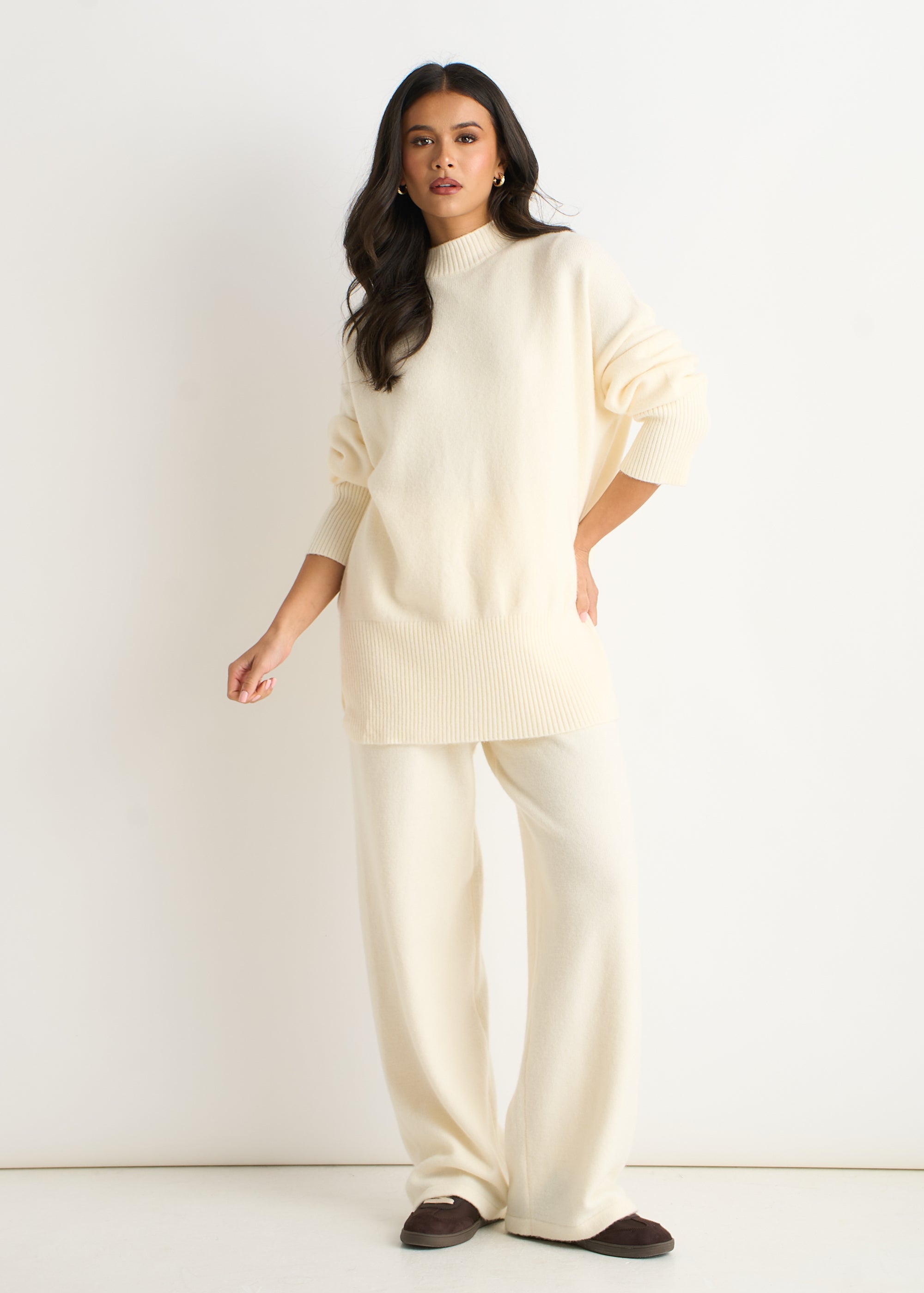 Off White Knitted Pull On Wide Leg Trousers – Gini London